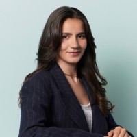 Lyticia Maakni Email & Phone Number | Louis Vuitton Planificatrice ...