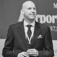 Simon Smith Email & Phone Number | Qantas General Manager South East ...