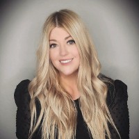 Lexi Dobson Email & Phone Number | eXp Realty Realtor Contact Information