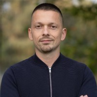 Gergő Tóth Email & Phone Number | Freelance Contact Information