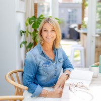 Sarah Dean Email & Phone Number | StudentSpringboard Director and ...
