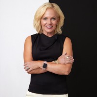 Michelle Knapp Email & Phone Number | REMAX Town & Country Realtor ...