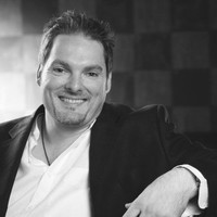 Simon Cox Email & Phone Number | Best Selling Author Researcher and ...