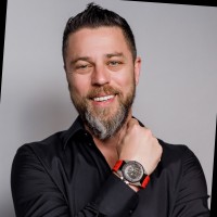 Roman Sharf Email & Phone Number | Luxury Bazaar/LuxAge Group Owner Contact Information