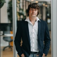 Christian Philipp Email & Phone Number | EIGENSONNE Head of ...