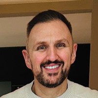 Euan Cameron Email & Phone Number | Host & Stay Chief Commercial ...