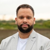 Calvin Cruz-Contreras Email & Phone Number | Cirrus Inc. Director of ...
